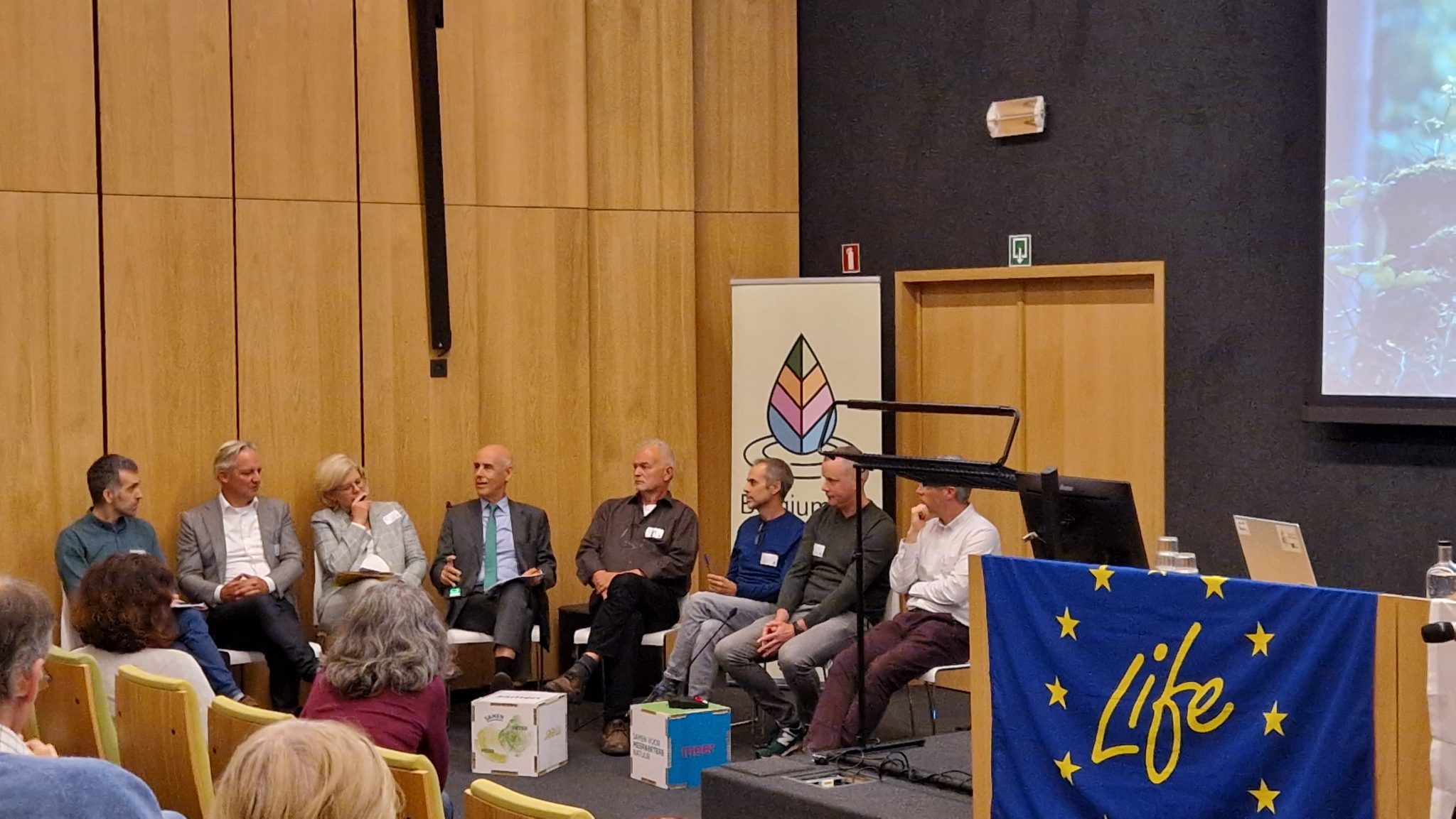 Starptautiskus ekspertus iepazīstina ar pilotprogrammām “Ziedu pļavas ...